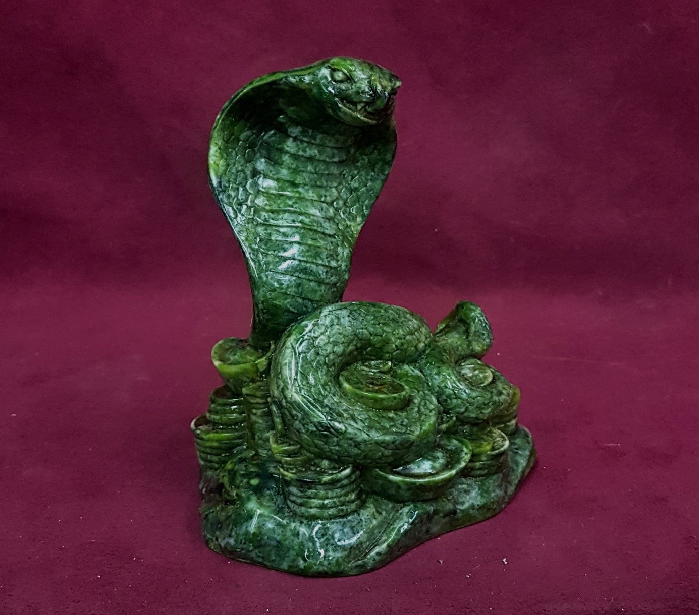 Ý nghĩa phong thủy của tượng rắn