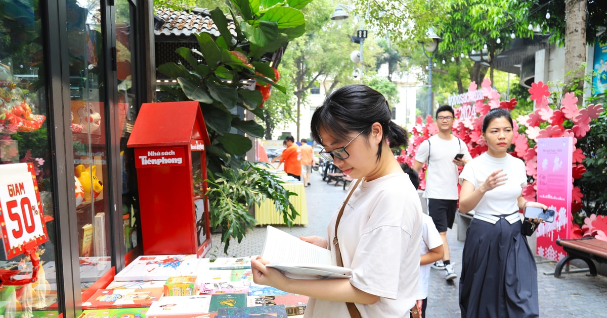 Ph%e1%bb%91%20s%c3%a1ch%20H%c3%a0%20N%e1%bb%99i%2019/2:%20Kh%c3%b4ng ...