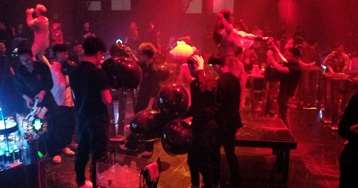 Quán bar Aplus ngang nhiên kinh doanh "bóng cười"?