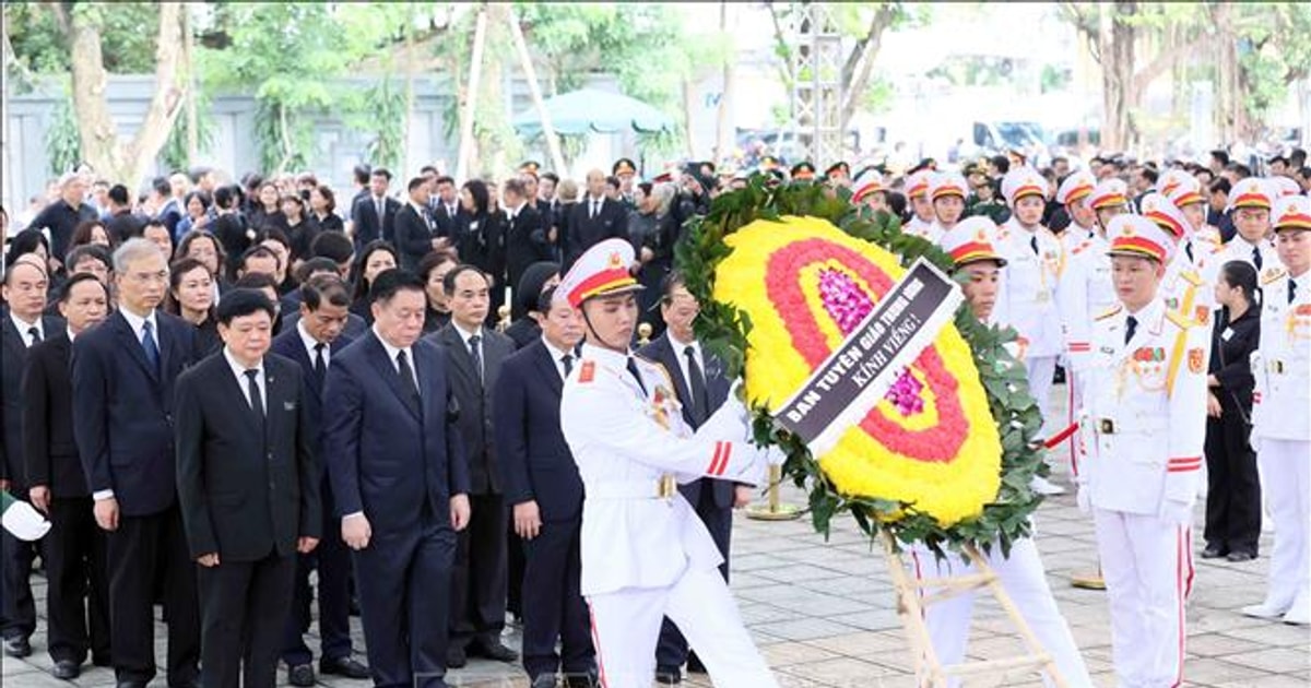 %c4%90o%c3%a0n%20Ban%20Tuy%c3%aan%20gi%c3%a1o%20Trung%20%c6%b0%c6%a1ng ...