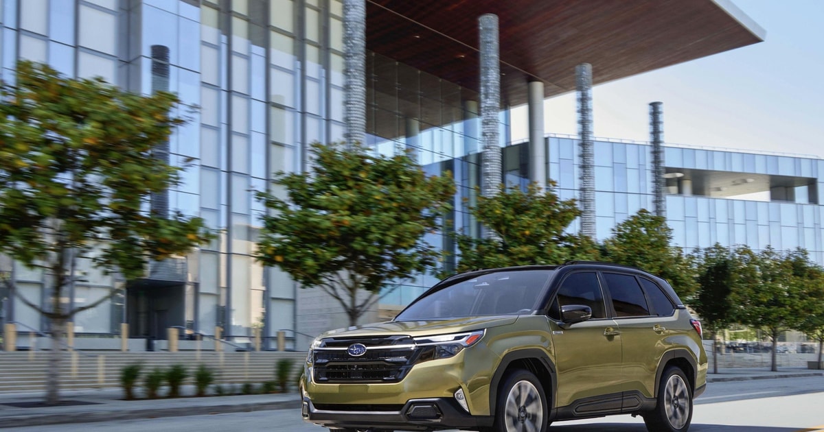 Ra mắt Subaru Forester Hybrid giá quy đổi khoảng 900 triệu đồng