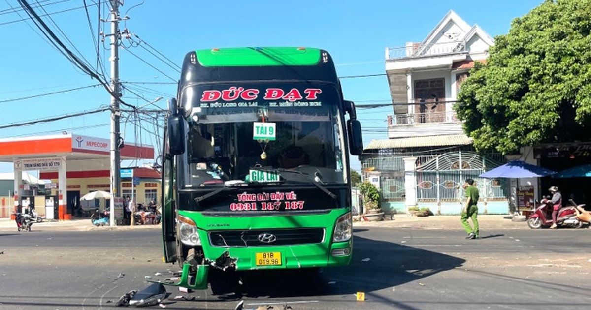 Gia Lai: Xe khách Đức Đạt tông người phụ nữ đi xe máy tử vong