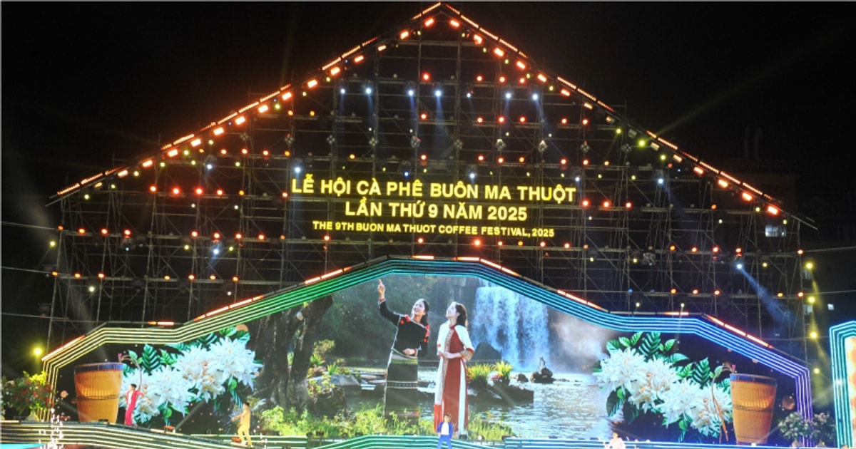 H%c6%a1n%20220.000%20l%c6%b0%e1%bb%a3t%20kh%c3%a1ch%20%c4%91%e1%ba%bfn ...