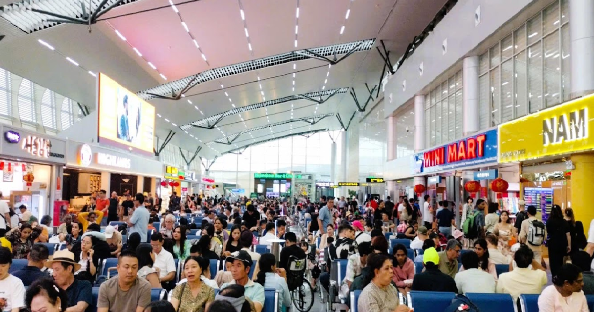 Kh%c3%a1ch%20qua%20c%e1%ba%a3ng%20h%c3%a0ng%20kh%c3%b4ng%20qu%e1%bb%91c ...