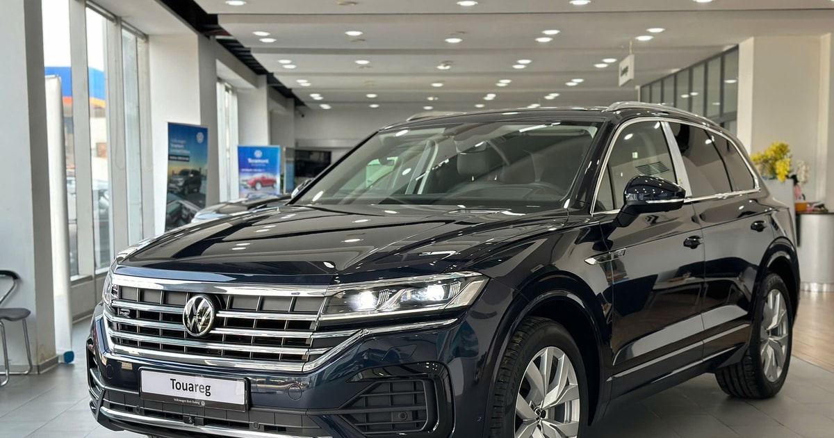 Volkswagen Touareg giảm giá đến 330 triệu đồng